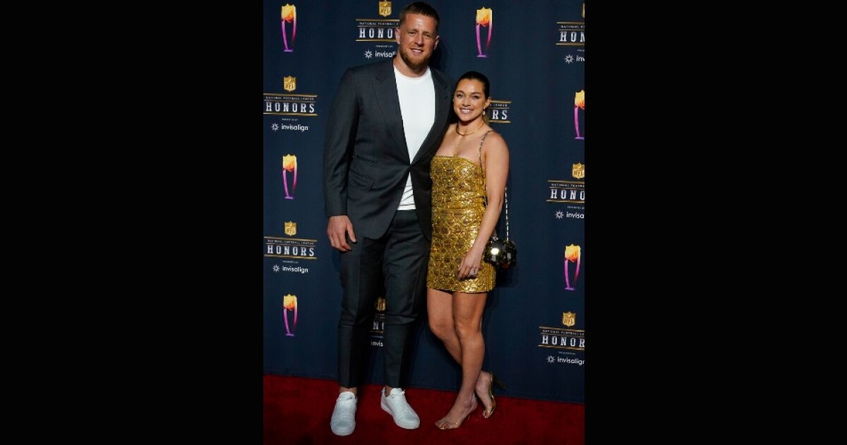 Watt, wife announce they're expecting first child together