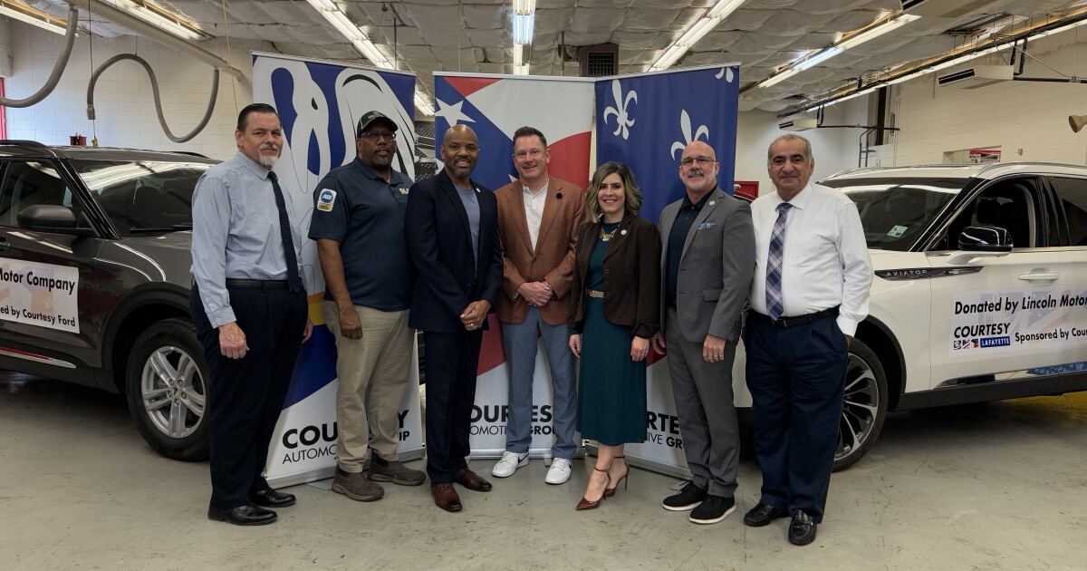Courtesy donates cars to SoLAcc auto tech program