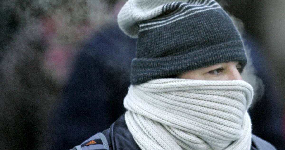 UPDATES | Cold weather leads to delays, cancellations