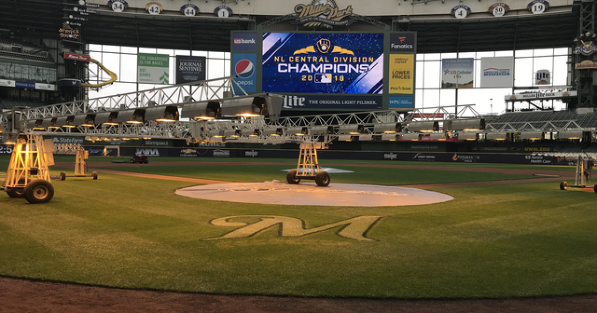 Brewers fans, grounds crew prepare for playoffs