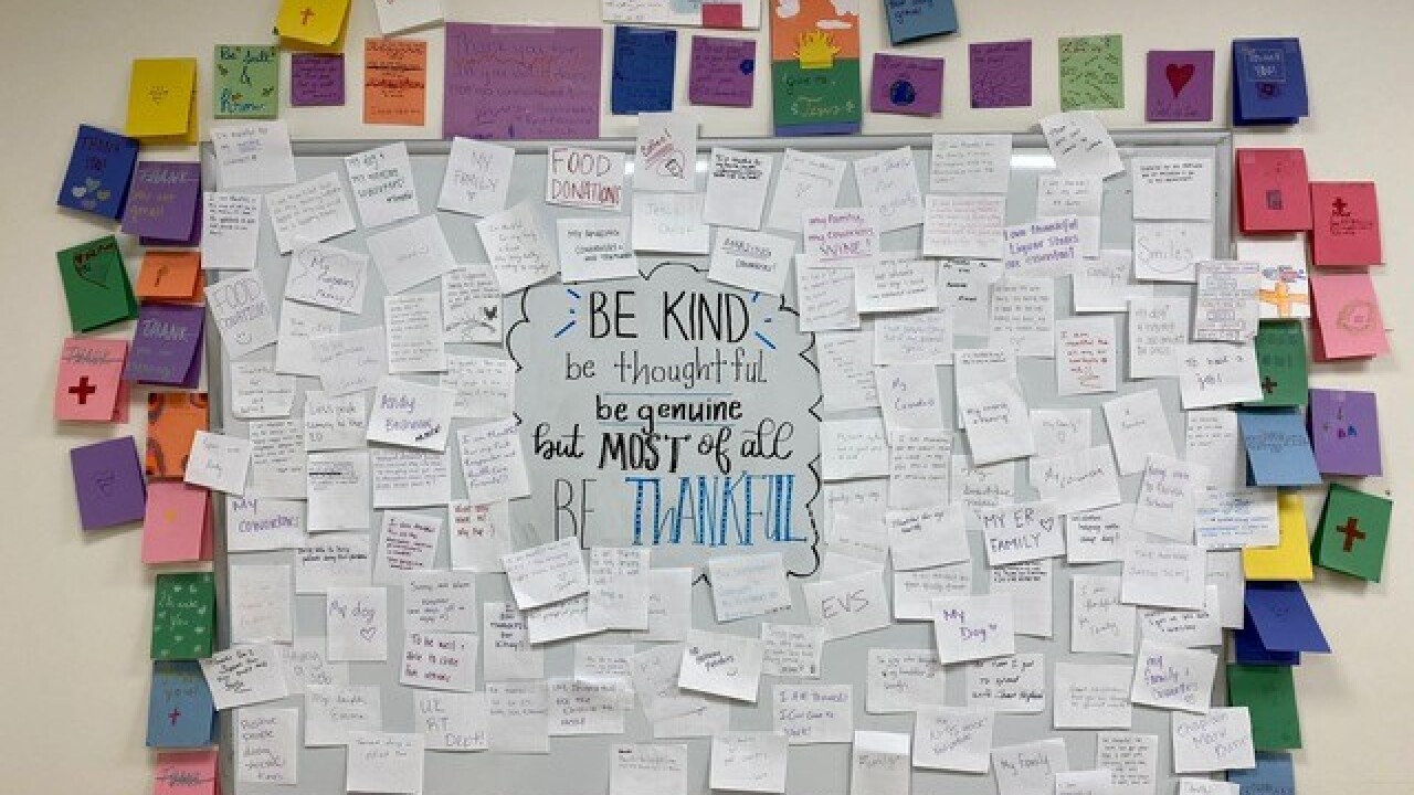 UK HealthCare nurses make gratitude board