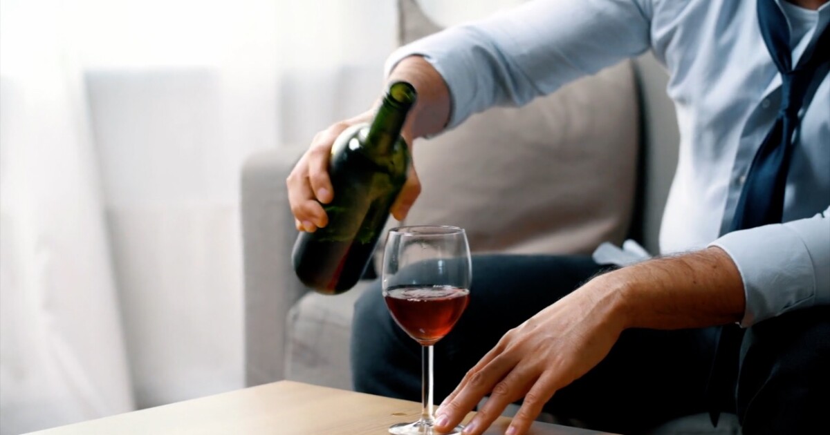 Surgeon General urging cancer warning labels be added to alcoholic ...