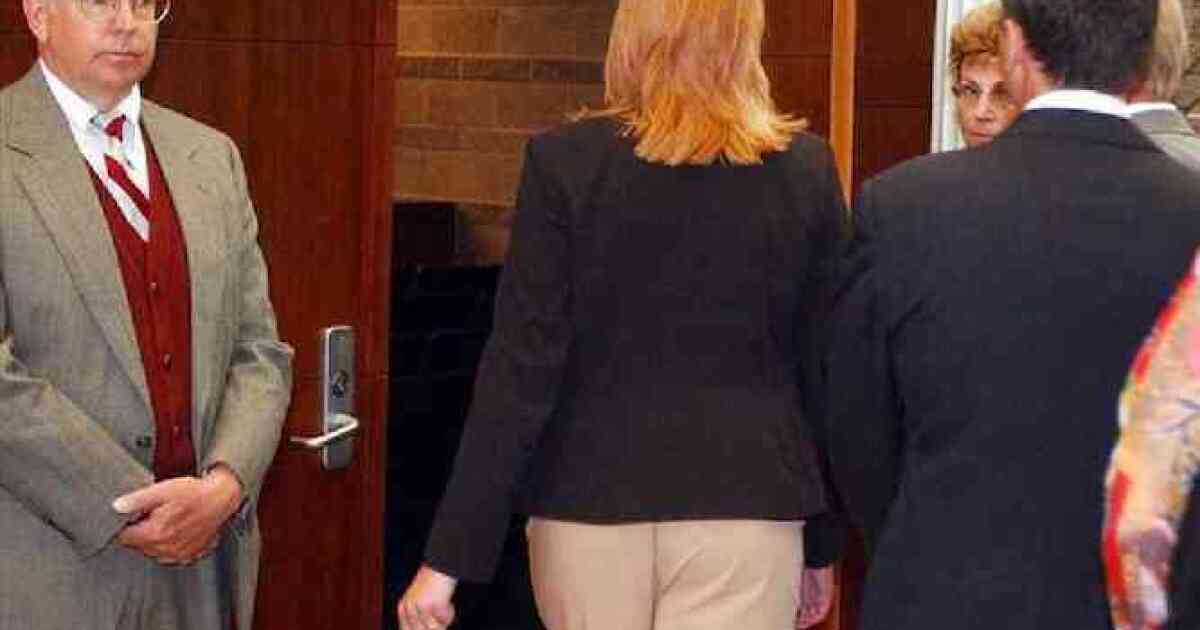 FBI unseals documents detailing man's scheme to kill Kobe Bryant's rape ...
