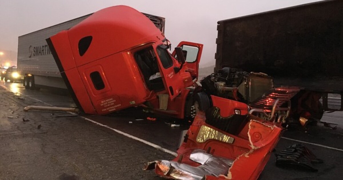 SB I-5 at Grapevine back open after crash
