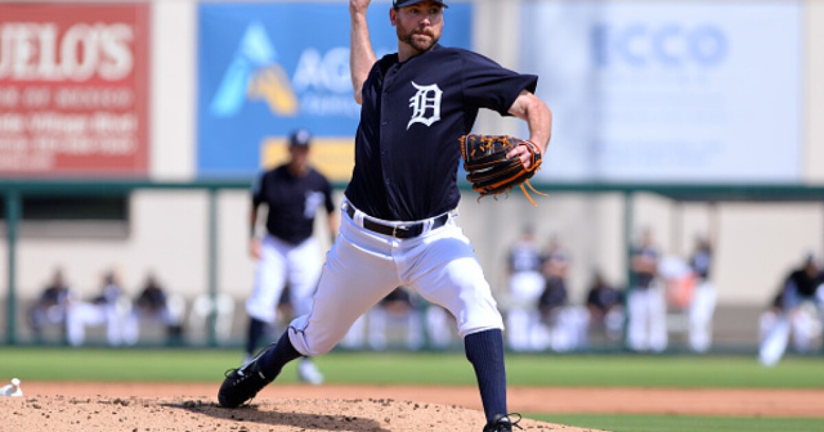 Tigers release Pelfrey with $8M left on deal