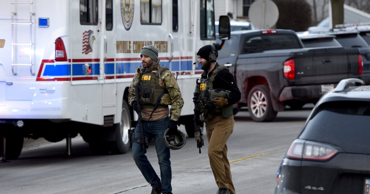 FBI advises to run, hide, fight during active shootings