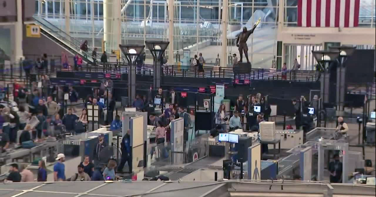 Denver International Airport issues ground stop due to thunderstorms