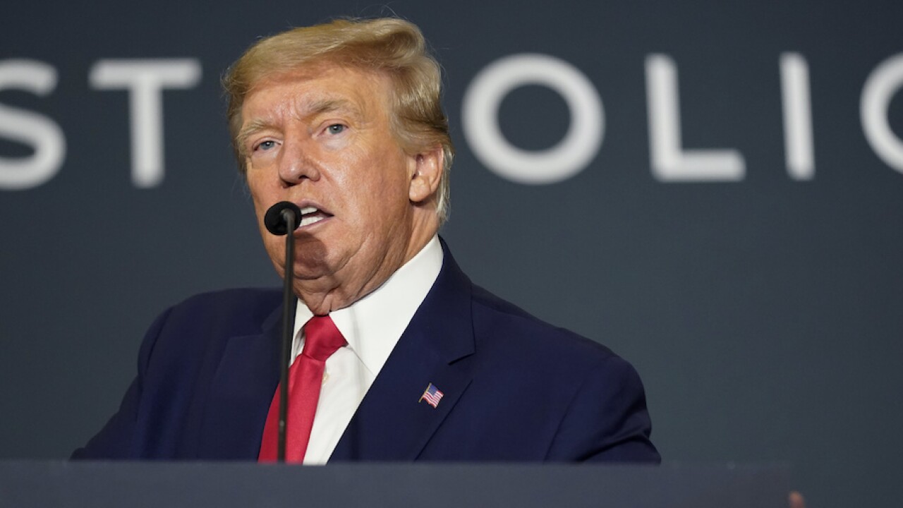 In Trump Probe Key Witness Returns No Indictment Vote Yet