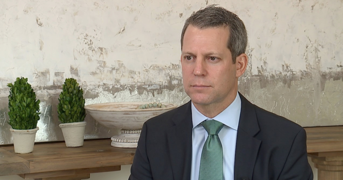 Warren set for a November battle with State Attorney Suzy Lopez