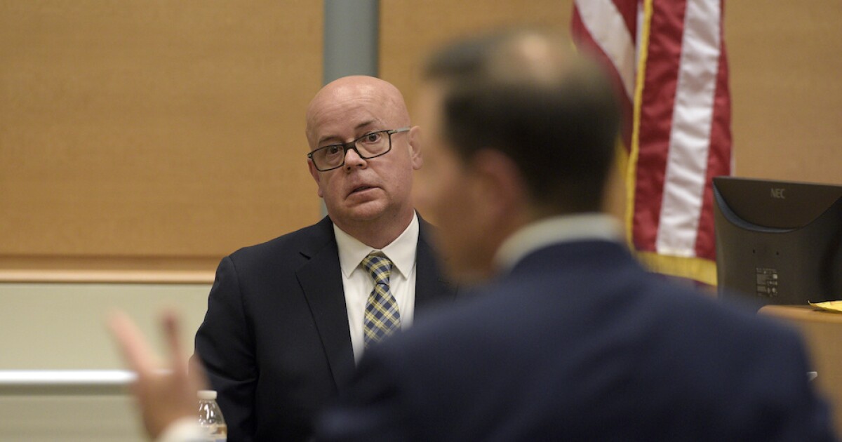 In 2nd Jones trial, FBI agent at Sandy Hook breaks down