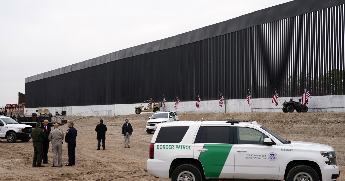Trump claims agreement to close the border after talk with President ...