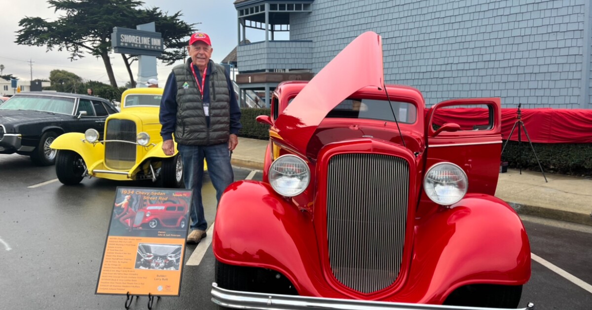 300 cars line up for annual Cayucos Car Show