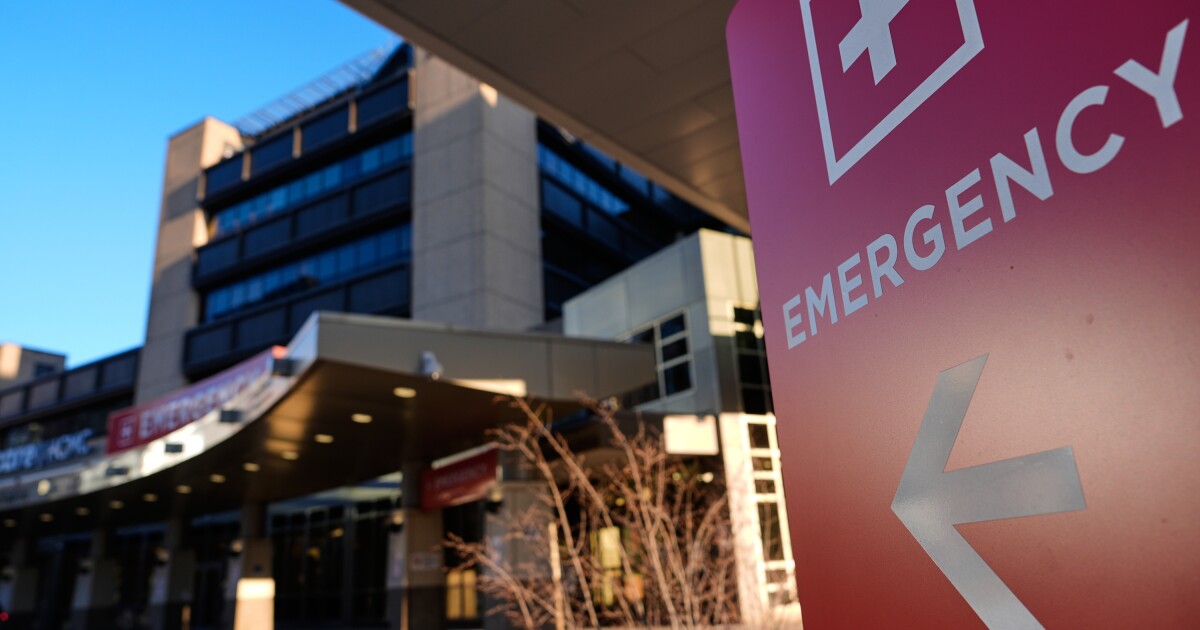 'No way' he ran into a wall: Nurses say ICE story on injuries doesn’t ...