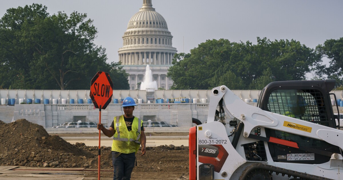 Infrastructure bill fails first vote; Senate to try again