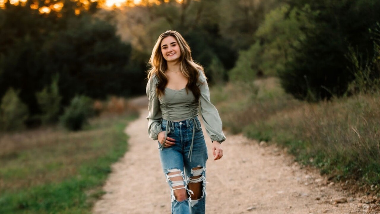 Community creates memorial for Madisyn Baldwin, victim in Oxford shooting Community creates memorial for Madisyn Baldwin, victim in Oxford shooting