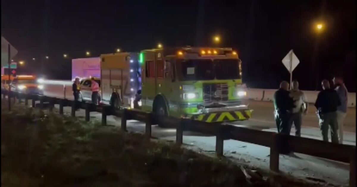 Agencies chase stolen fire truck from Miami-Dade County to west of ... Agencies chase stolen fire truck from Miami-Dade County to west of ...