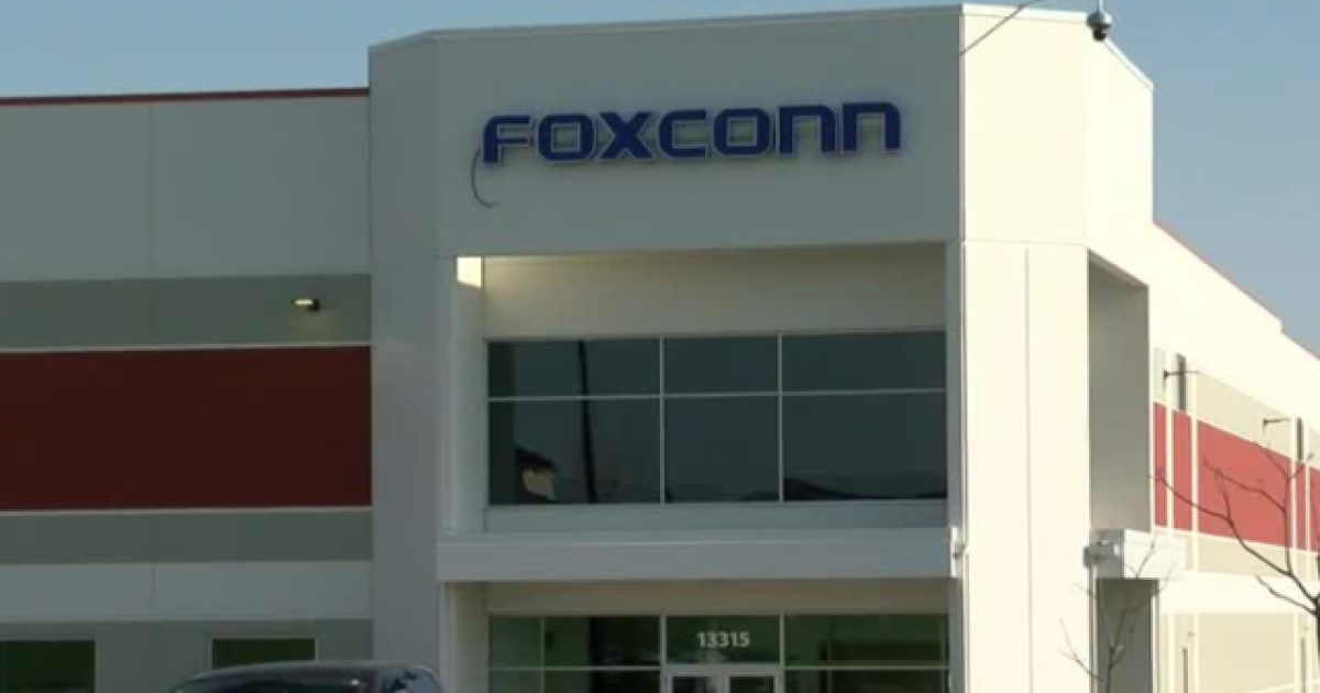 Racine hosts businesses for Foxconn info session