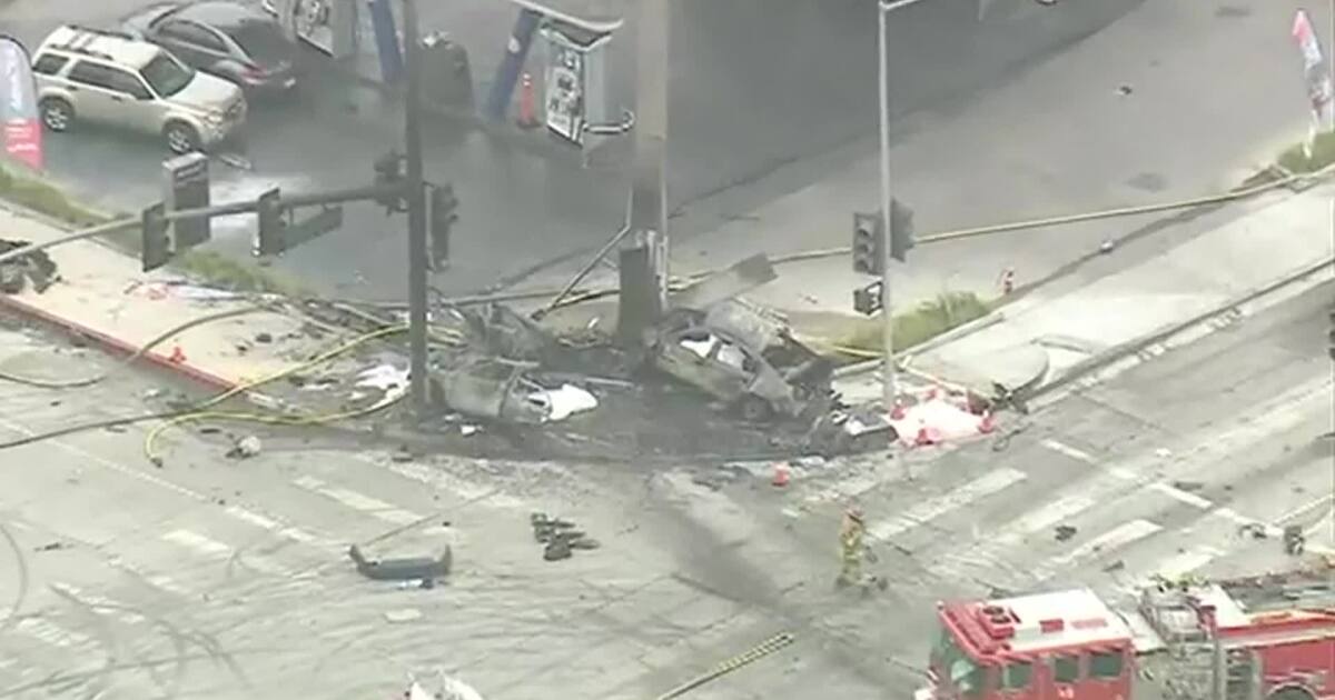 At least 5 dead in fiery crash near Los Angeles