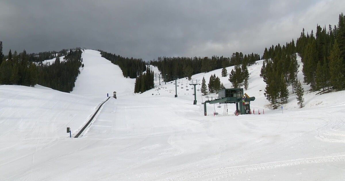 Showdown Ski Area set to open on Saturday