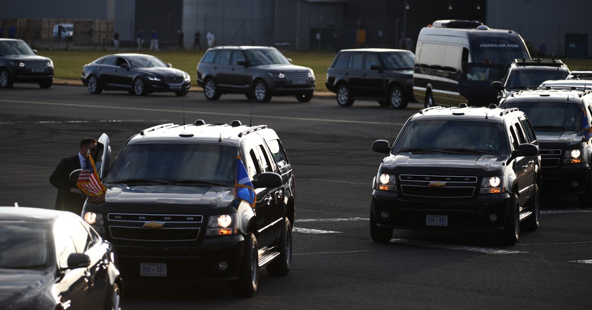 Three officers in Trump motorcade reportedly injured
